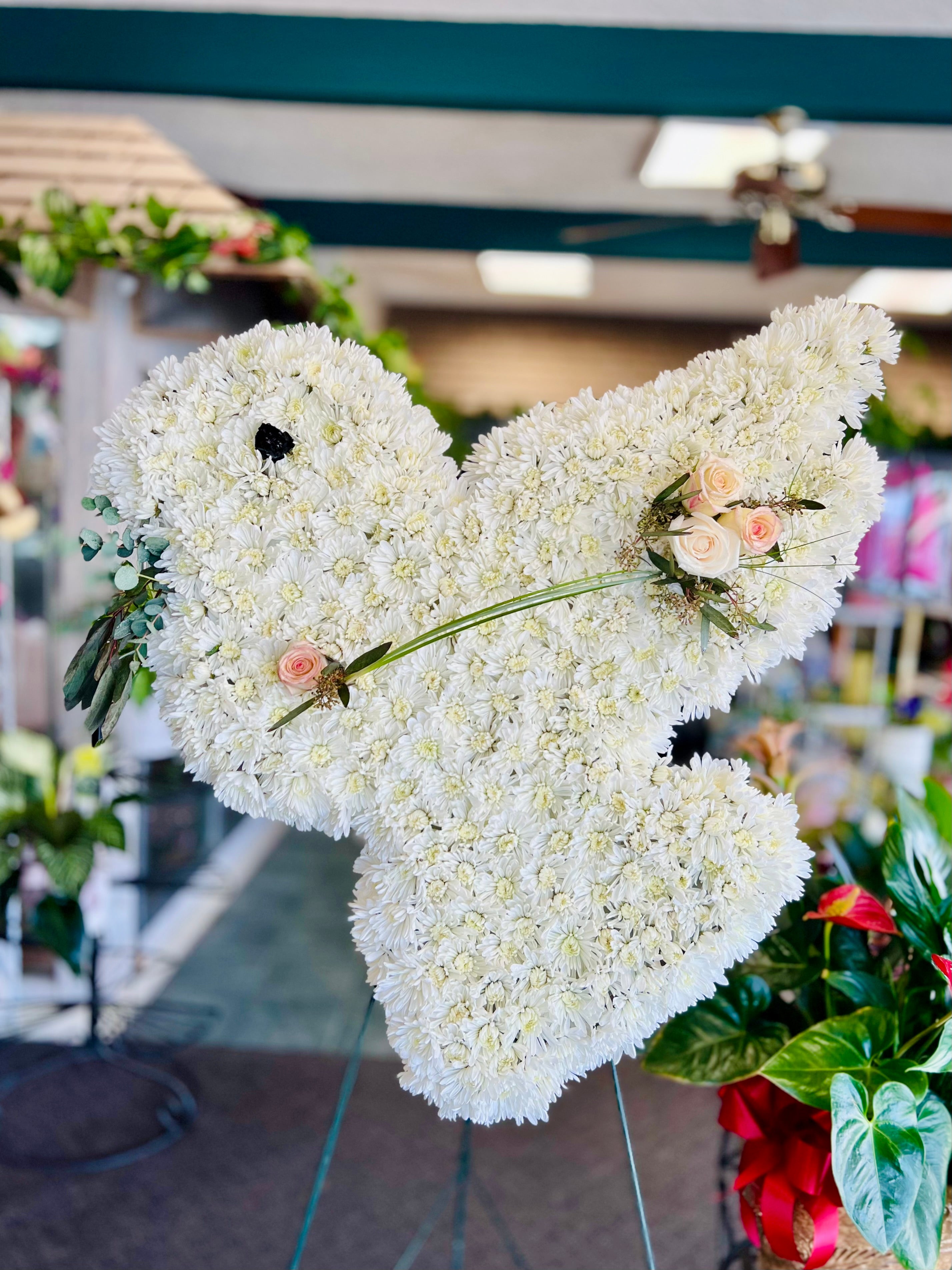 Heavenly Dove Wreath–Indio Florist